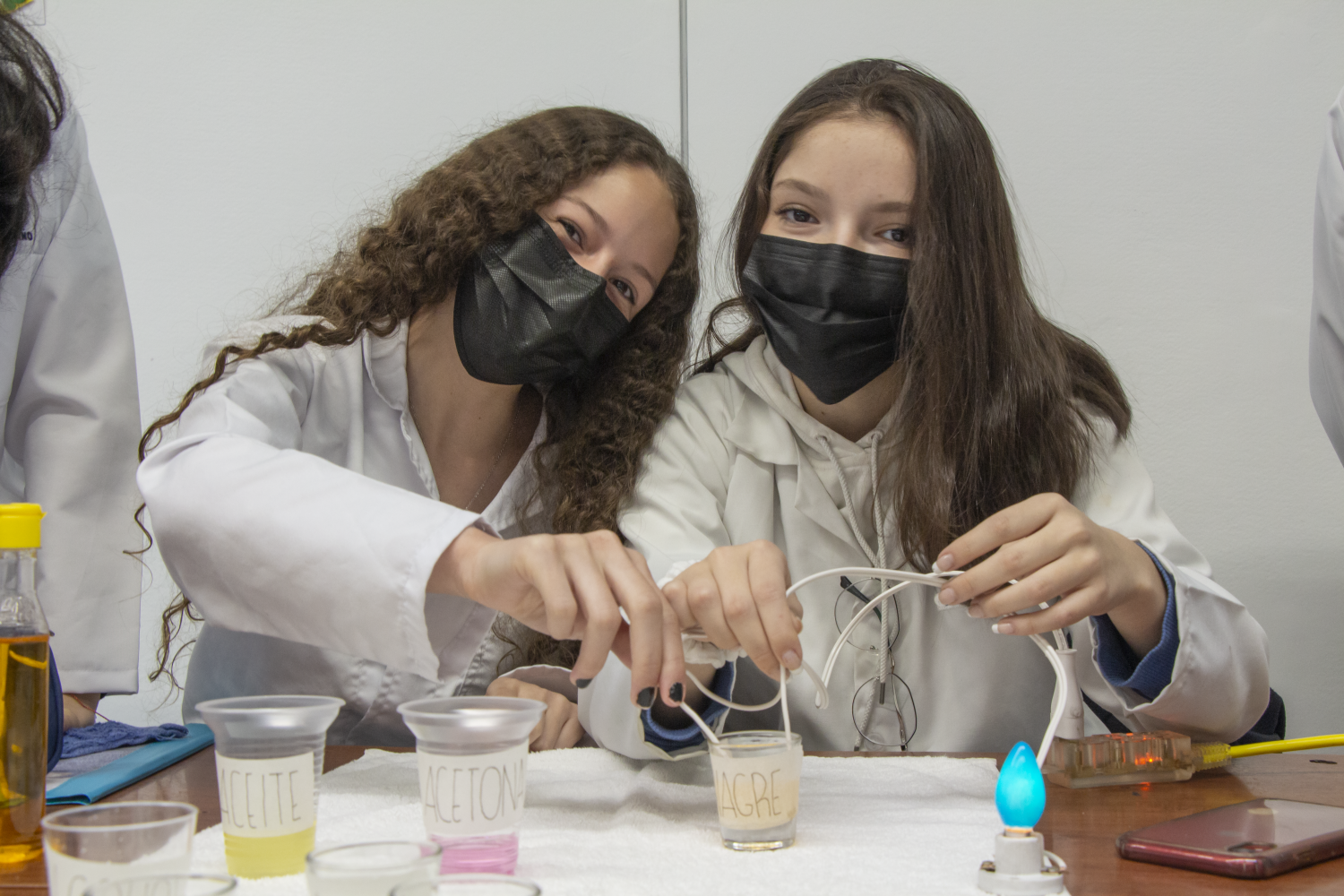 Prácticas experimentales con materiales de fácil manejo – Unidad ...